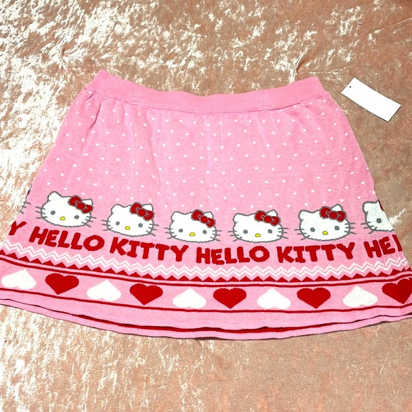 Hello Kitty | Bottoms | Last Chance Deleting Hello Kitty Skirt Fair ...